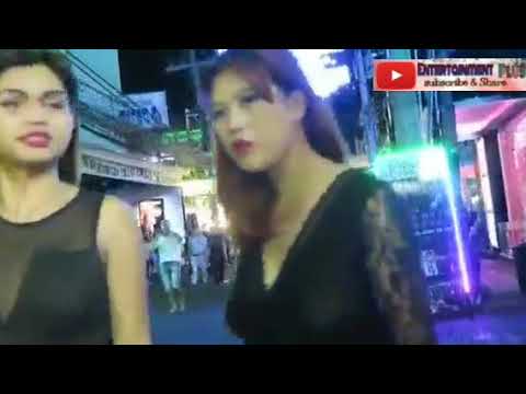 live on the streets of Thailand at night