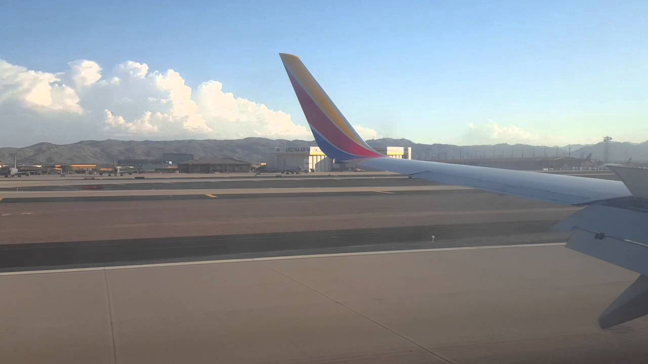 Southwest Airlines Landing in Phoenix Arizona - YouTube