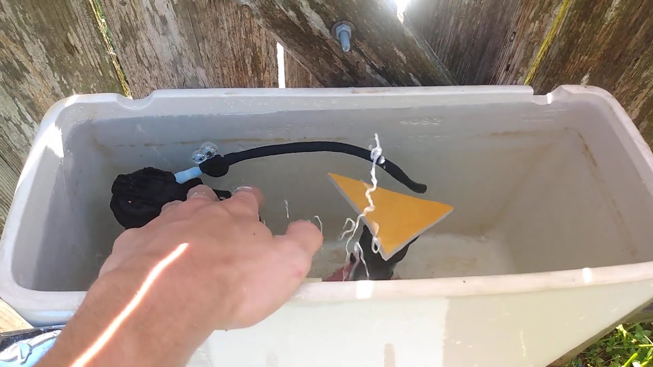 2004 AS Compact overfilled tank test - YouTube