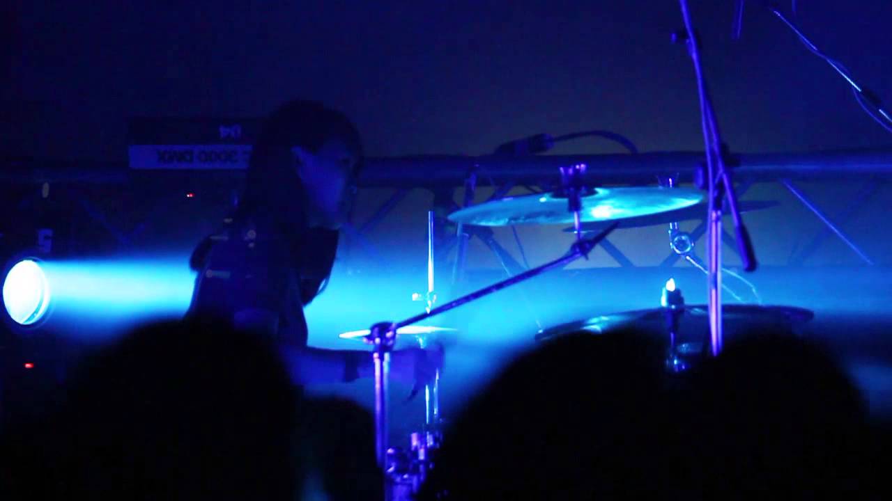 Inscriptive - แค่อดีต (Mysteriously Awake Album Launch Concert) - YouTube