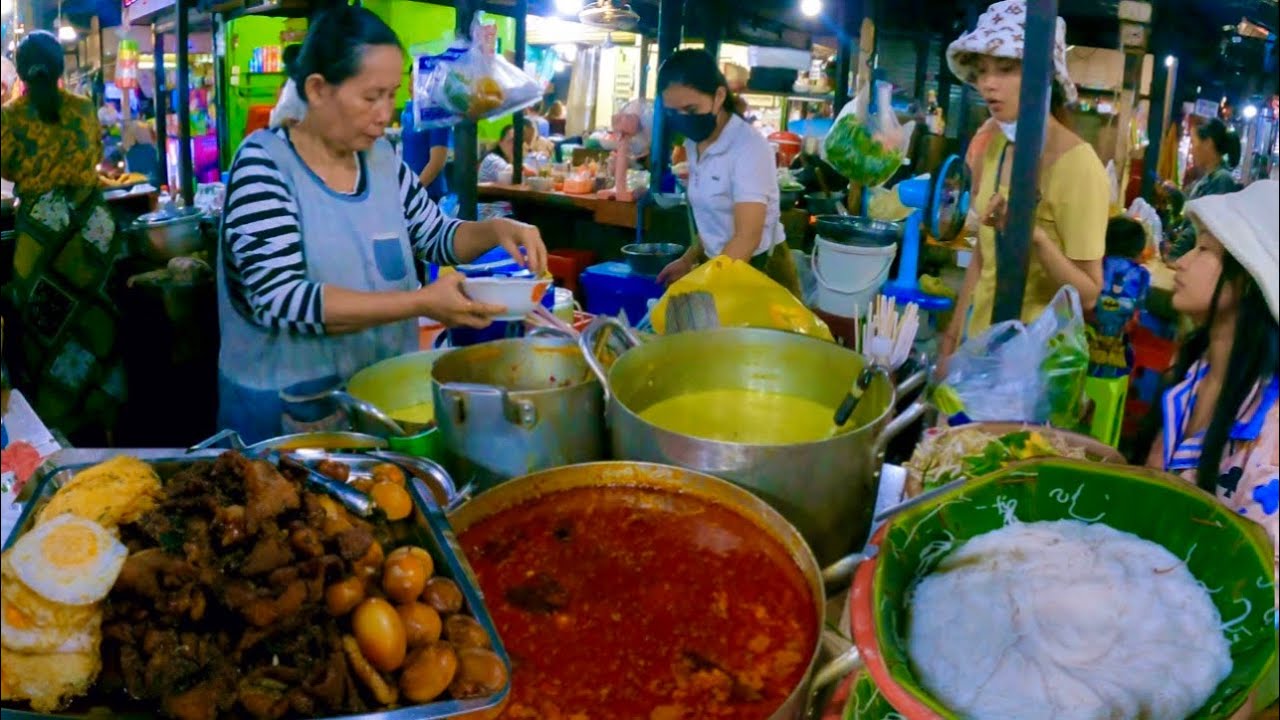 Super Yummy! Khmer Noodles with Vegetables, Rice Pork & Egg - Cambodian ...