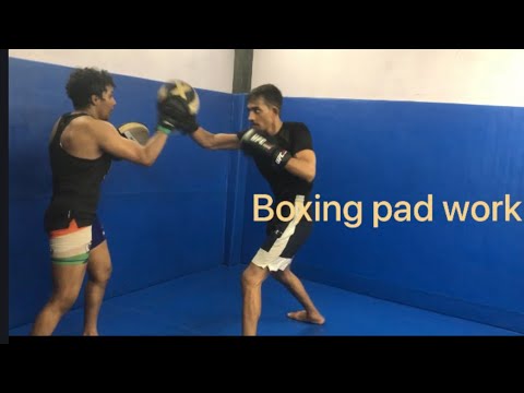 Boxing padwork #padwork #boxingworkout #shadowboxing - YouTube