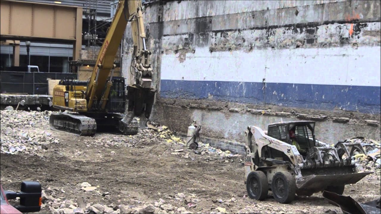 NEW Caterpillar 336F L Excavator w/ Hydraulic Pulverizer - YouTube