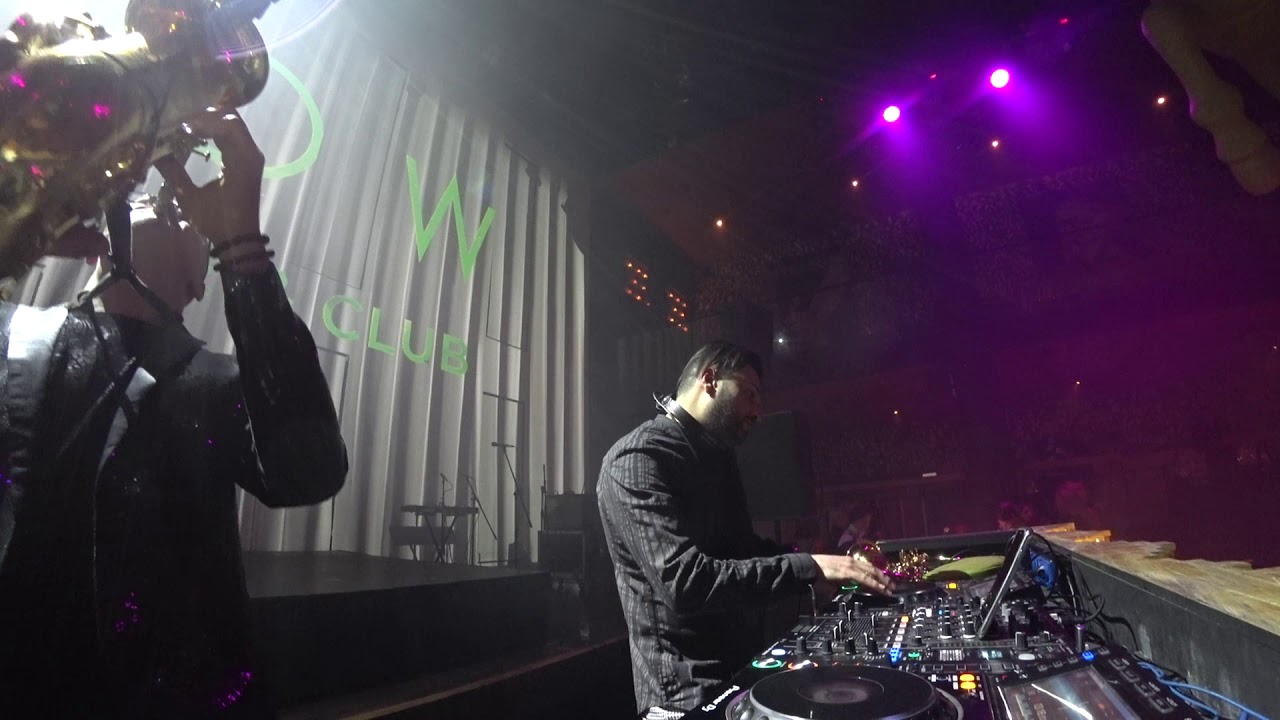 Sax & Dj - Night club WoW - YouTube