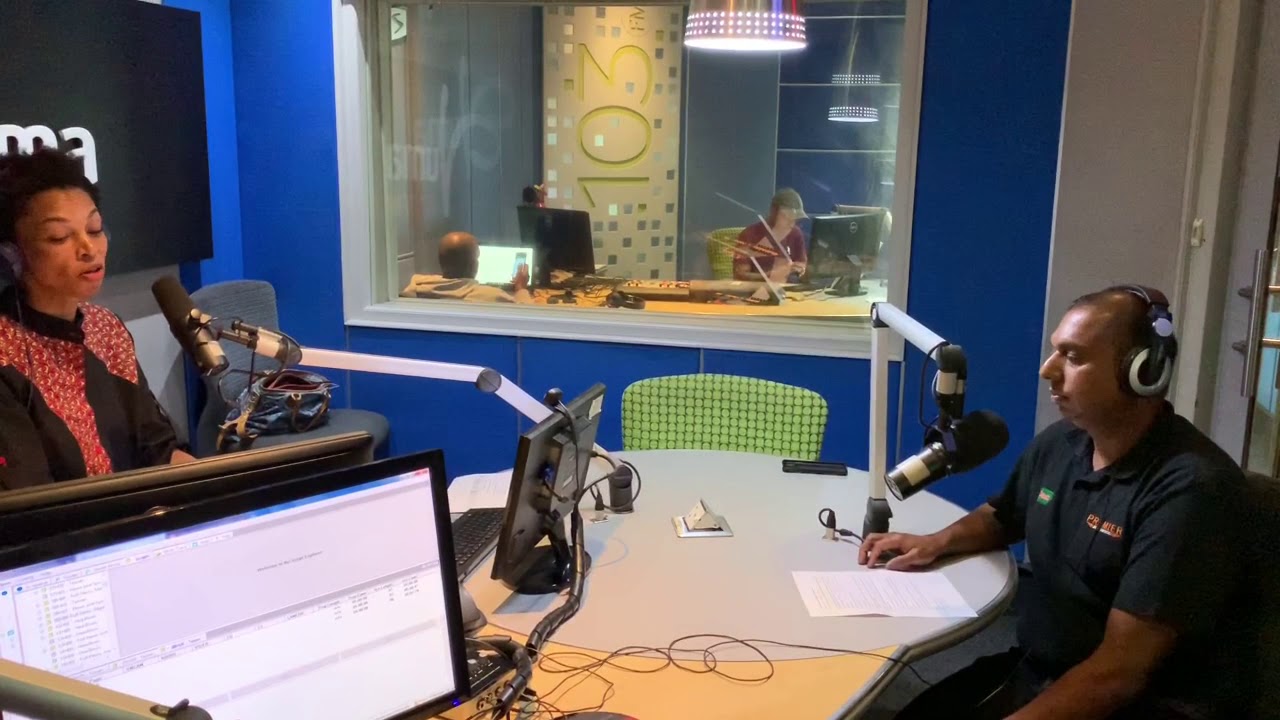 Premier Auto Services e-CAR On Vuma fm With Vanessa Marawa - YouTube