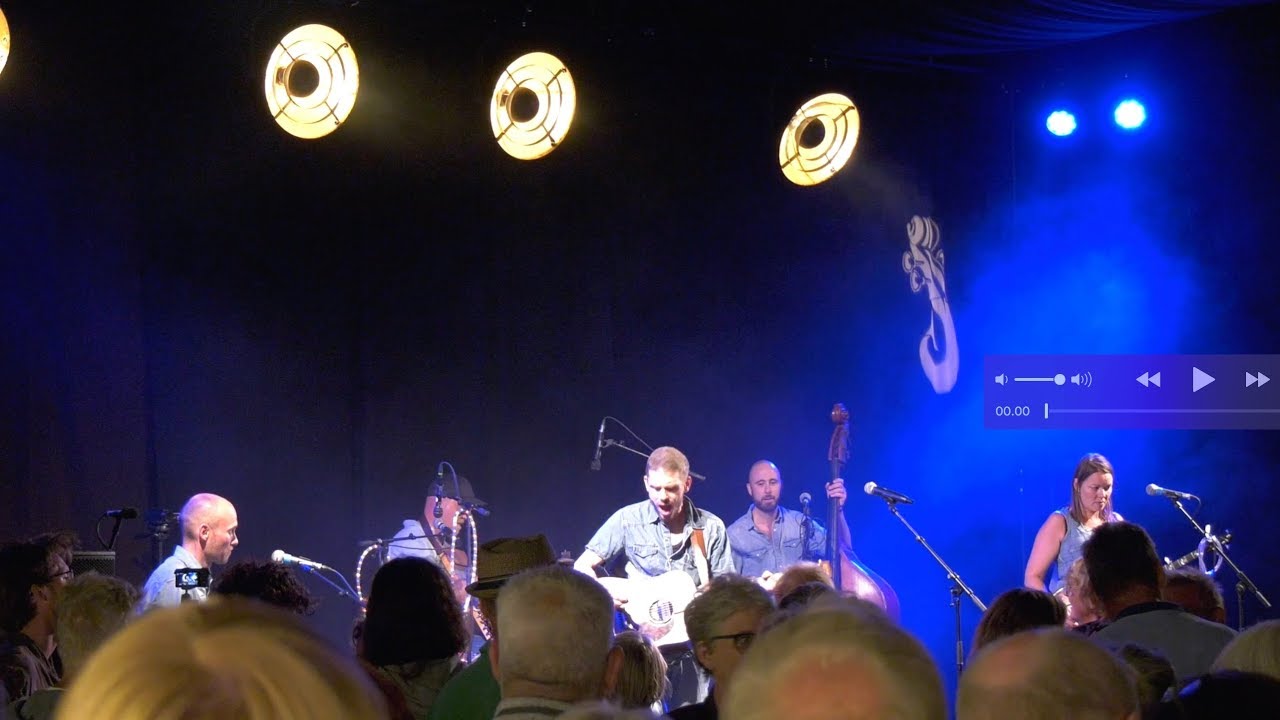 Up Above my head performed by TOBACCO - YouTube