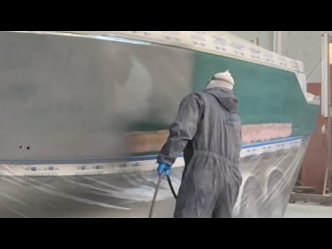 Prepping a 1996 34ft PROLINE for a “SUPER JET BLACK “ topcoat finish #2 ...