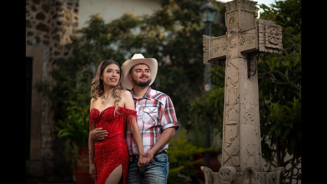 Abril y Mario - Save the date - YouTube