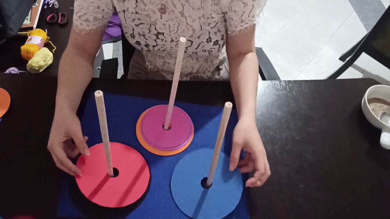 Torres de hanoi - YouTube