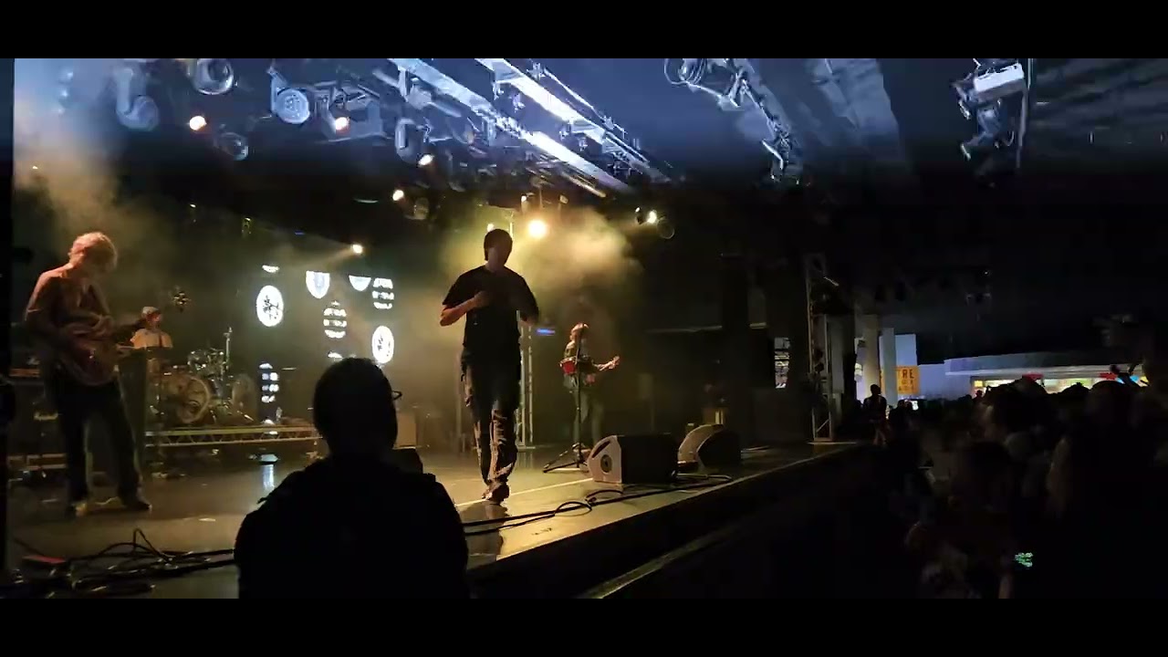 The Clone Roses - Shiiine On 2025 - Minehead - YouTube
