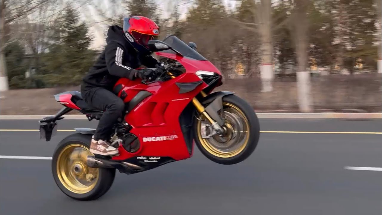 Try to do wheelie on Ducati v4s - YouTube