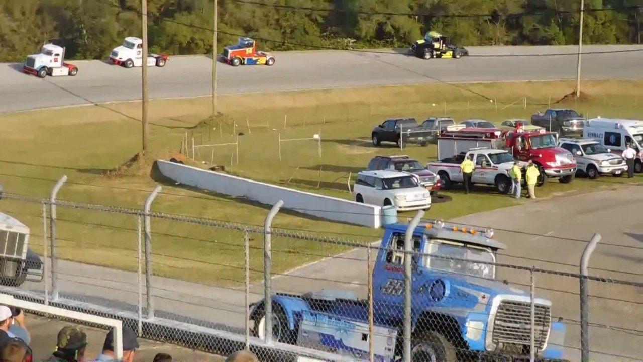 Bandit series at mobile international speedway - YouTube