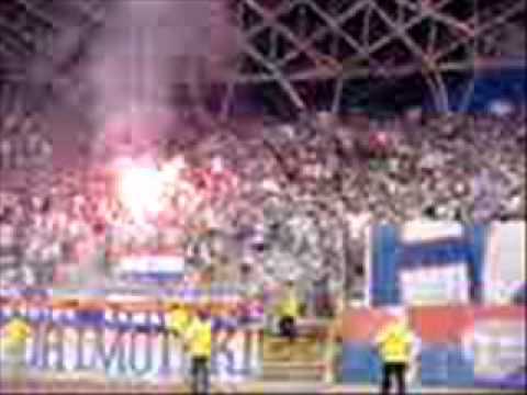 100 godina Hajduka.Dado Pastuović-Newera & Torcida Brda - YouTube