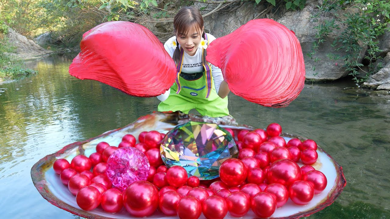 The Girl's Journey Leads to the Giant Clam's Enchanted Pearls ...