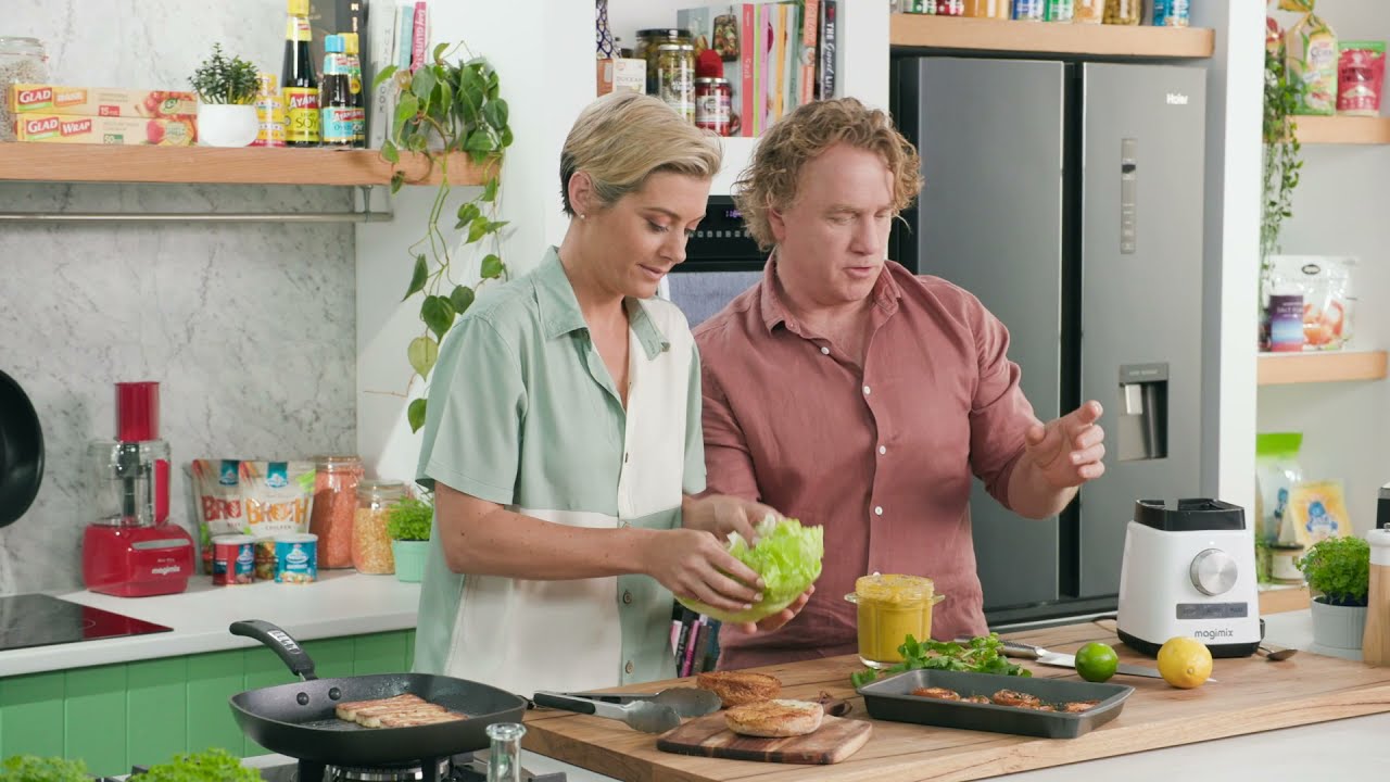 Good Chef Bad Chef - Haloumi Lettuce & Roast Kumato® Bun - YouTube