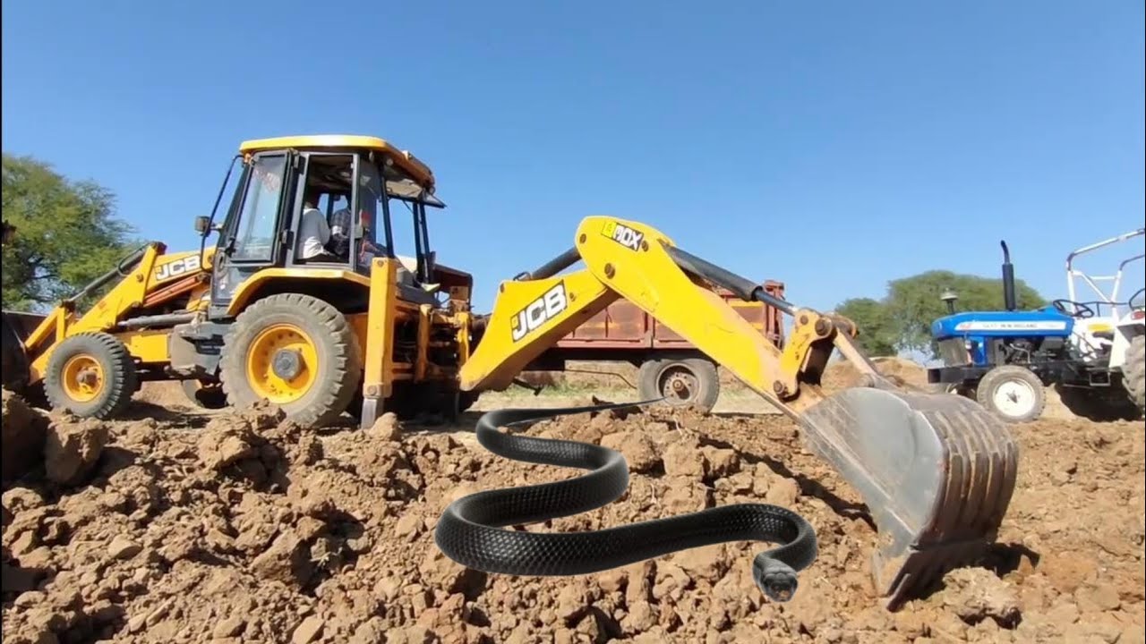 Jcb 3dx Backhoe Fully Loading Mud In Mahindra and Newholland Tractor ...