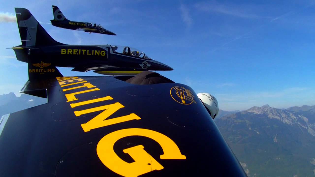 BREITLING Jet Team vs Jetman - YouTube