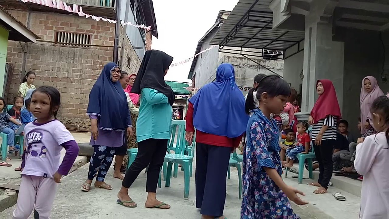 Lomba Joged Tante Girang 17an Youtube