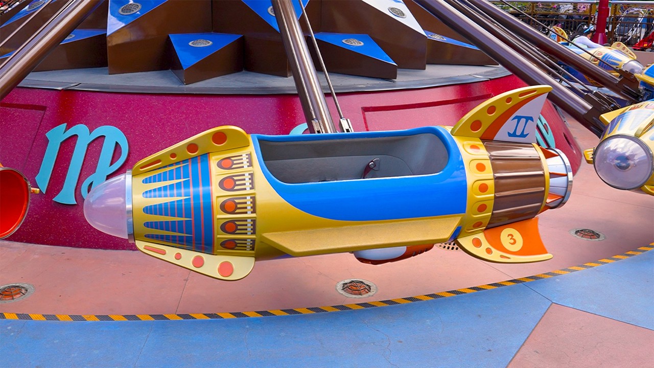 Astro Orbitor 2025 - Disneyland Ride [4K60 POV] - YouTube