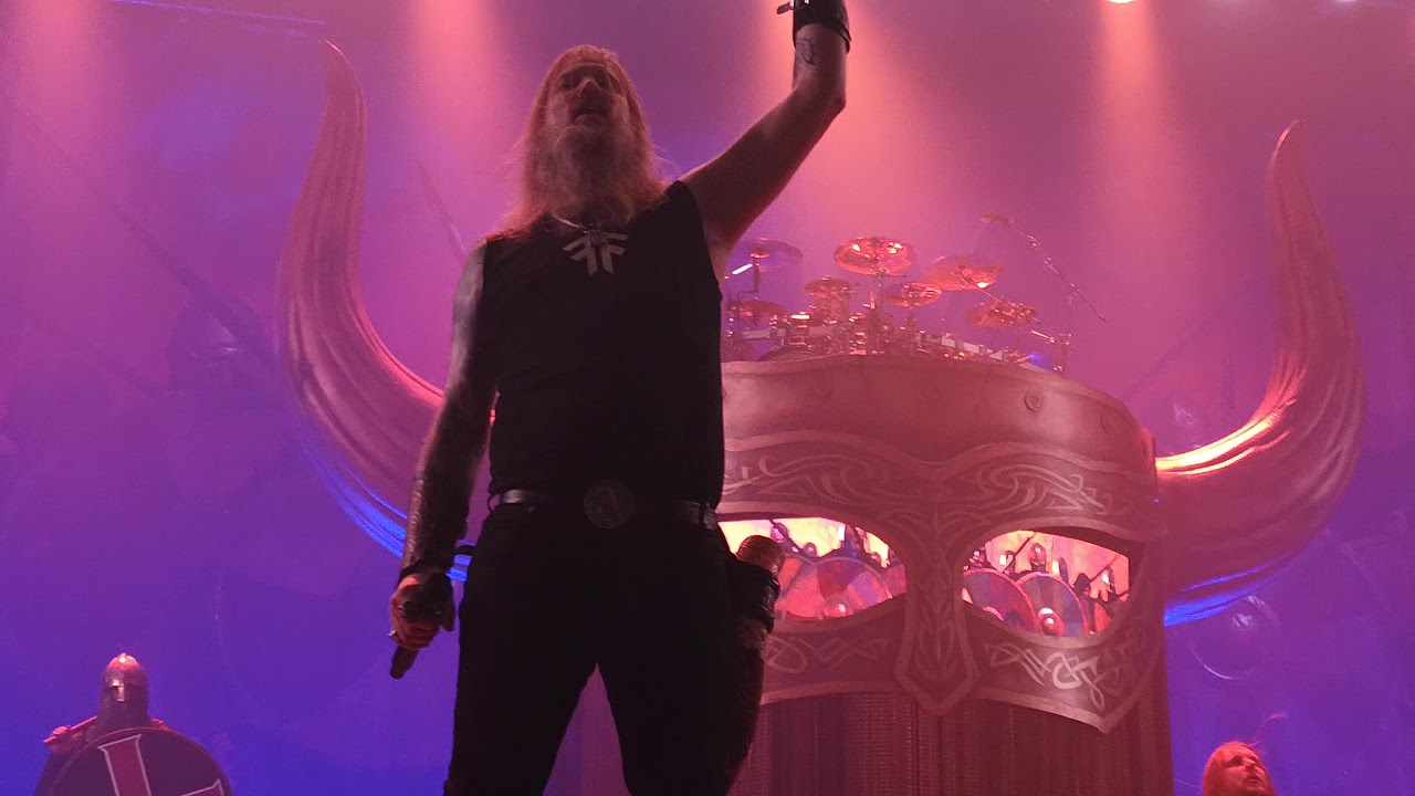 Amon Amarth - Shield Wall live Velodrom Berlin 2019 - YouTube