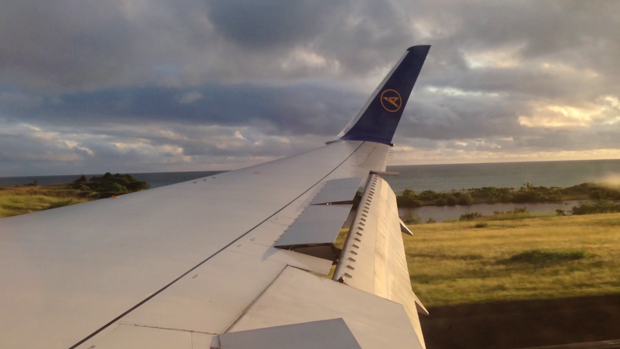 Condor Boeing 767-300ER Sunset Landing in Grenada 22.12.2016 - YouTube