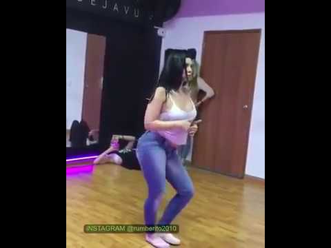 Çok Fena Dans Eden Kız