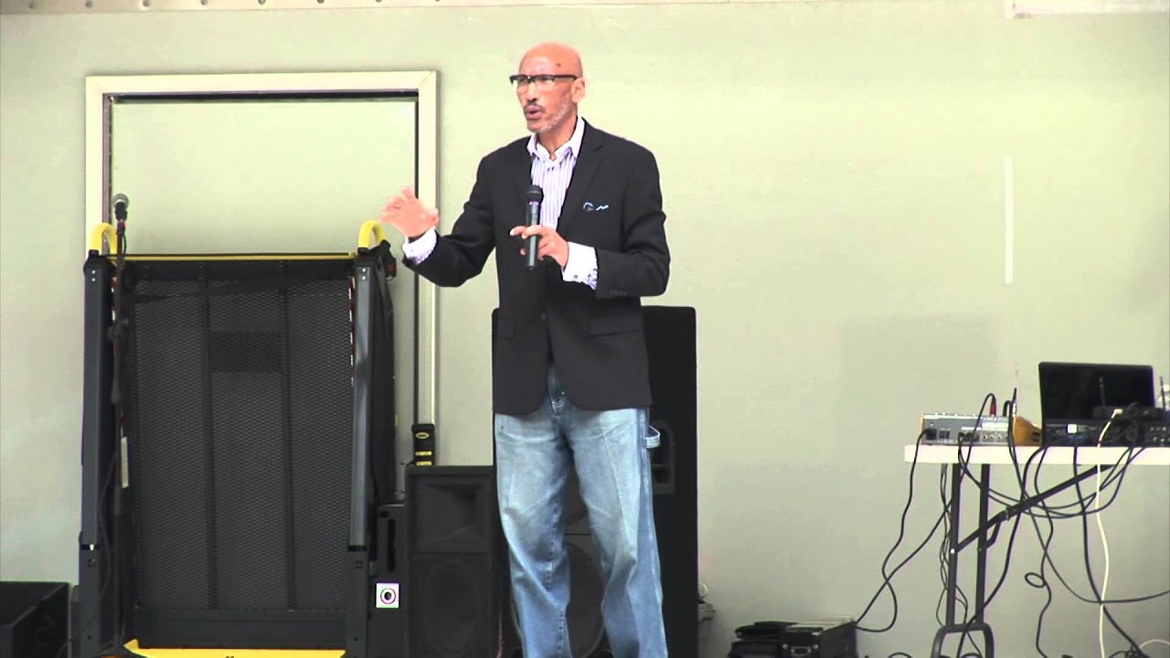 NFL Danny Buggs for More Too LIfe™ Legacy Festival 2015 Newtown ...