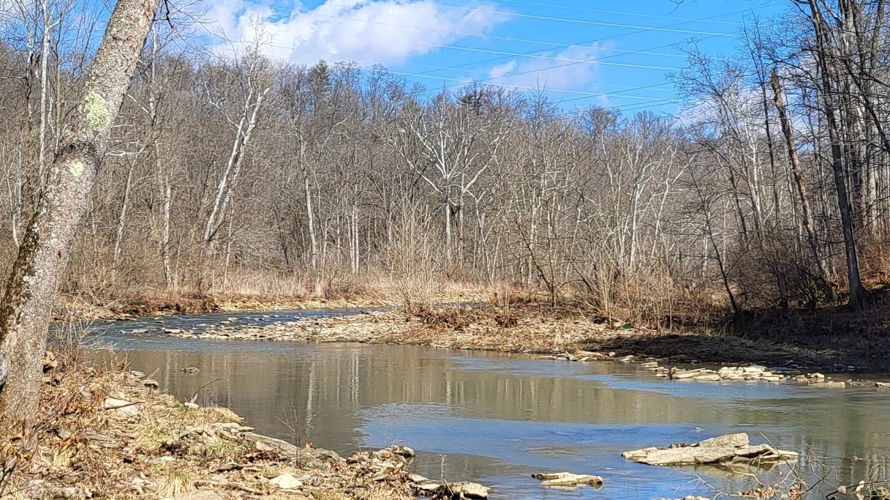 Hiking in Burlington, KY. Middle Creek Park and Gun Powder Creek Nature ...
