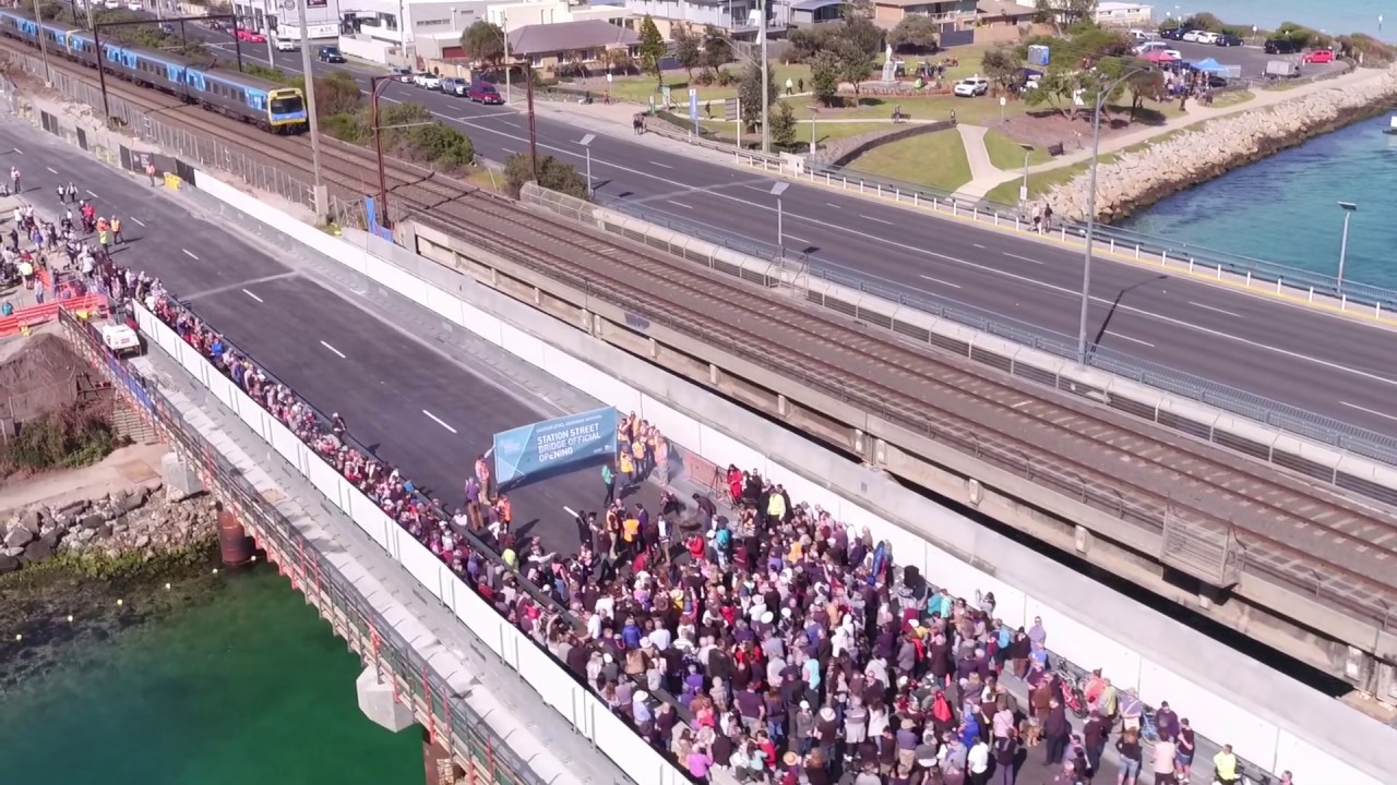 Metro Trains | VNR Drone - Carrum Station Street Bridge Opening - YouTube