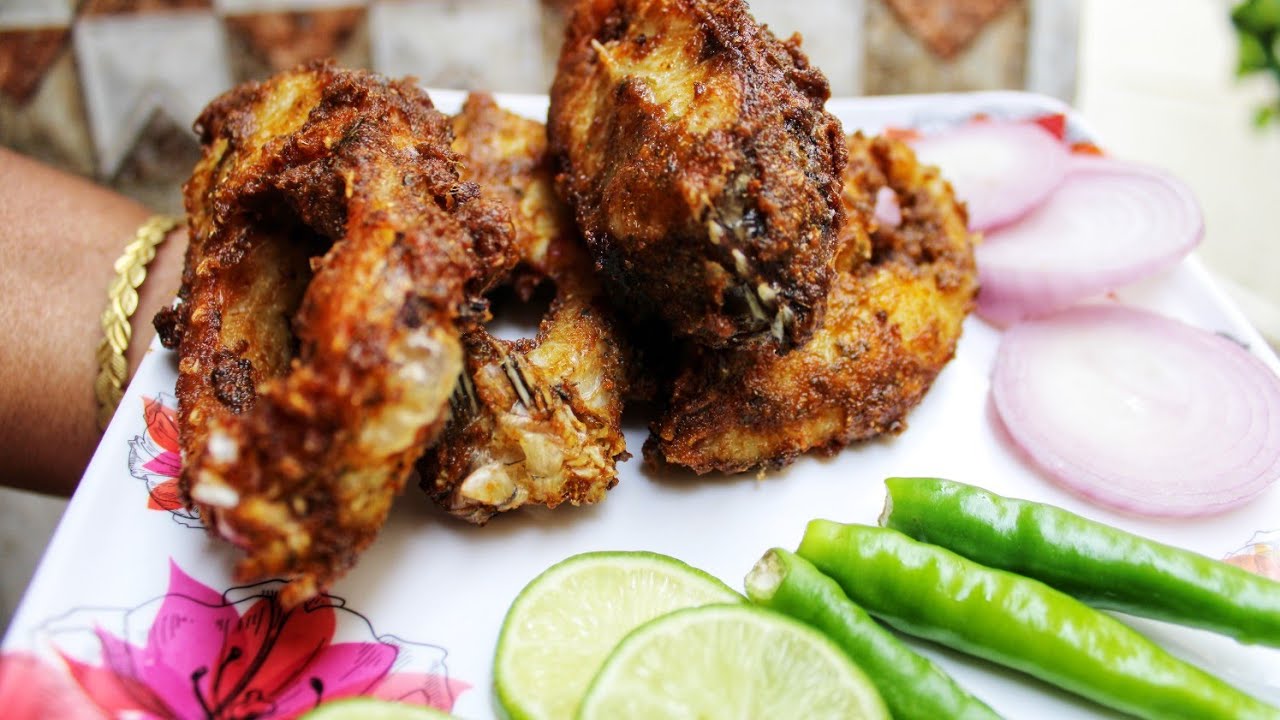 FRIED FISH | SPICY INDIAN FISH FRY | DIVI'S YUMMY COOKING VLOGS - YouTube