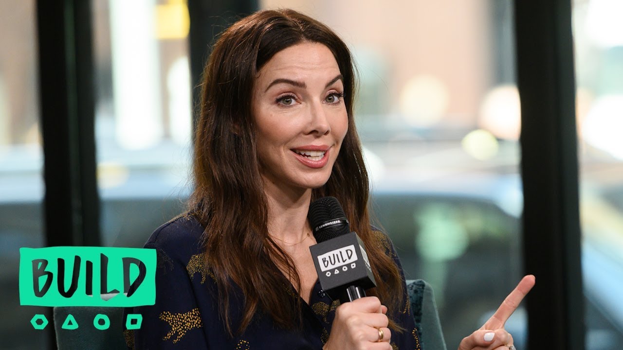 How Whitney Cummings Navigates Comedy In Our Increasingly Political ...