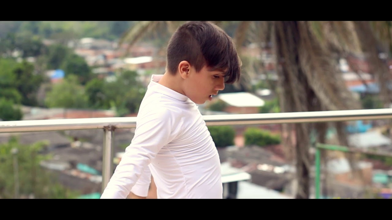 Historia de Alexander Amaya - YouTube