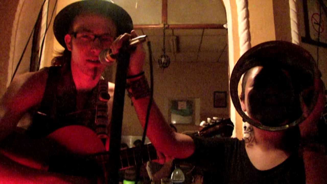 el gringo loco | unHEARd - YouTube