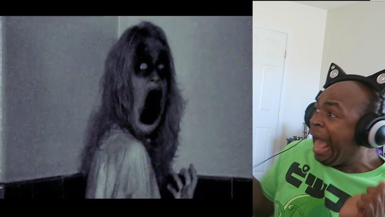 REACTING TO SCARY GHOST VIDEO'S!!! - YouTube