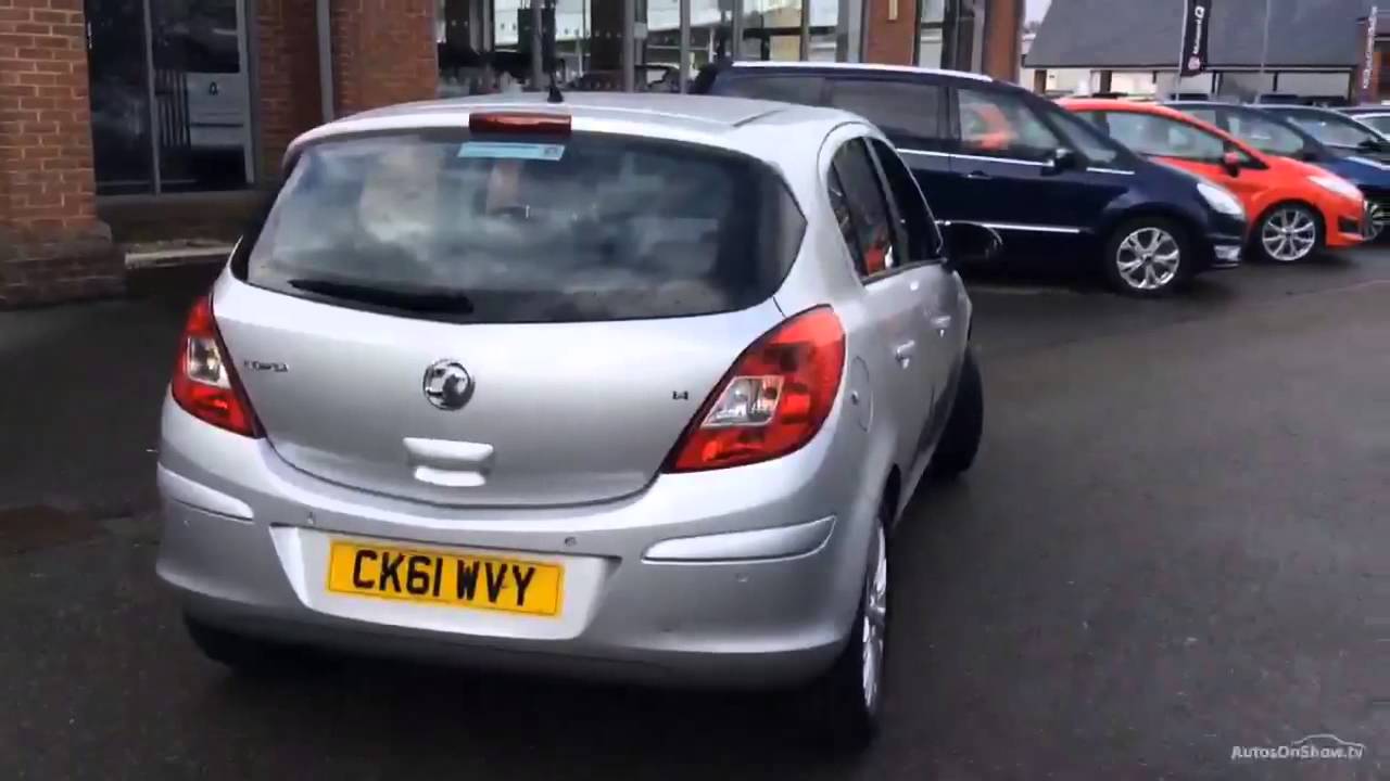 VAUXHALL CORSA SE ALUMINIUM/SILVER 2011 - YouTube