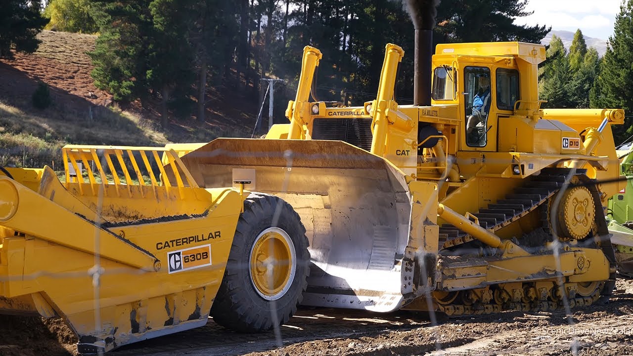 Early model Caterpillar CAT D10 Bulldozer Working in Wanaka - YouTube