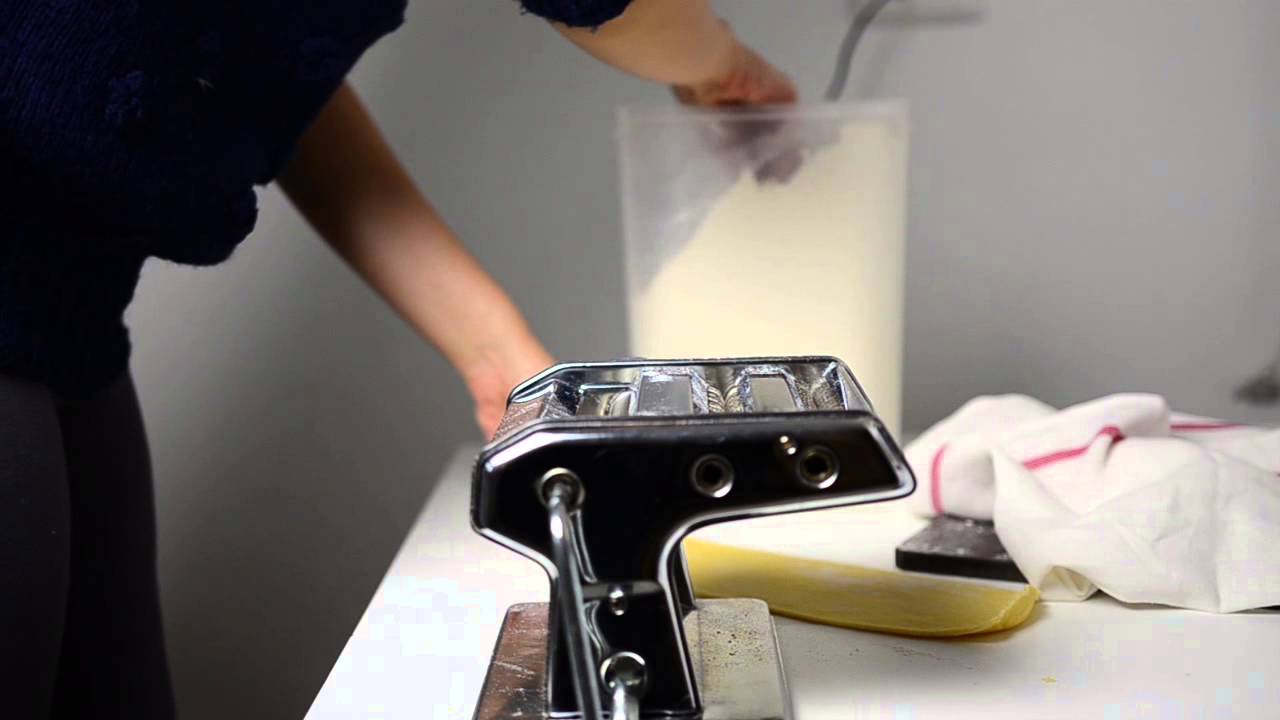 How to make fresh pasta at home using a stand mixer and pasta machine ...