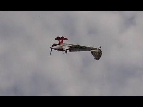 The Freewing Spacewalker in 4K. - YouTube