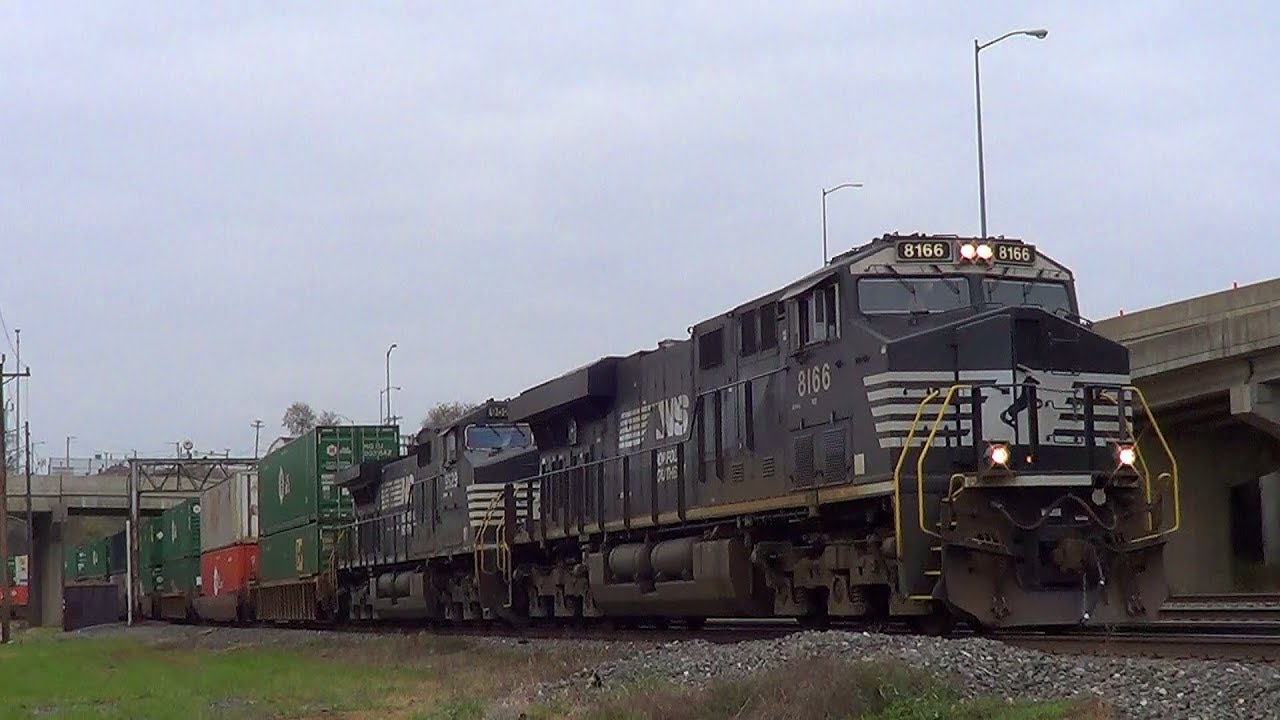 NS 20T Entering Conway At Rochester - YouTube