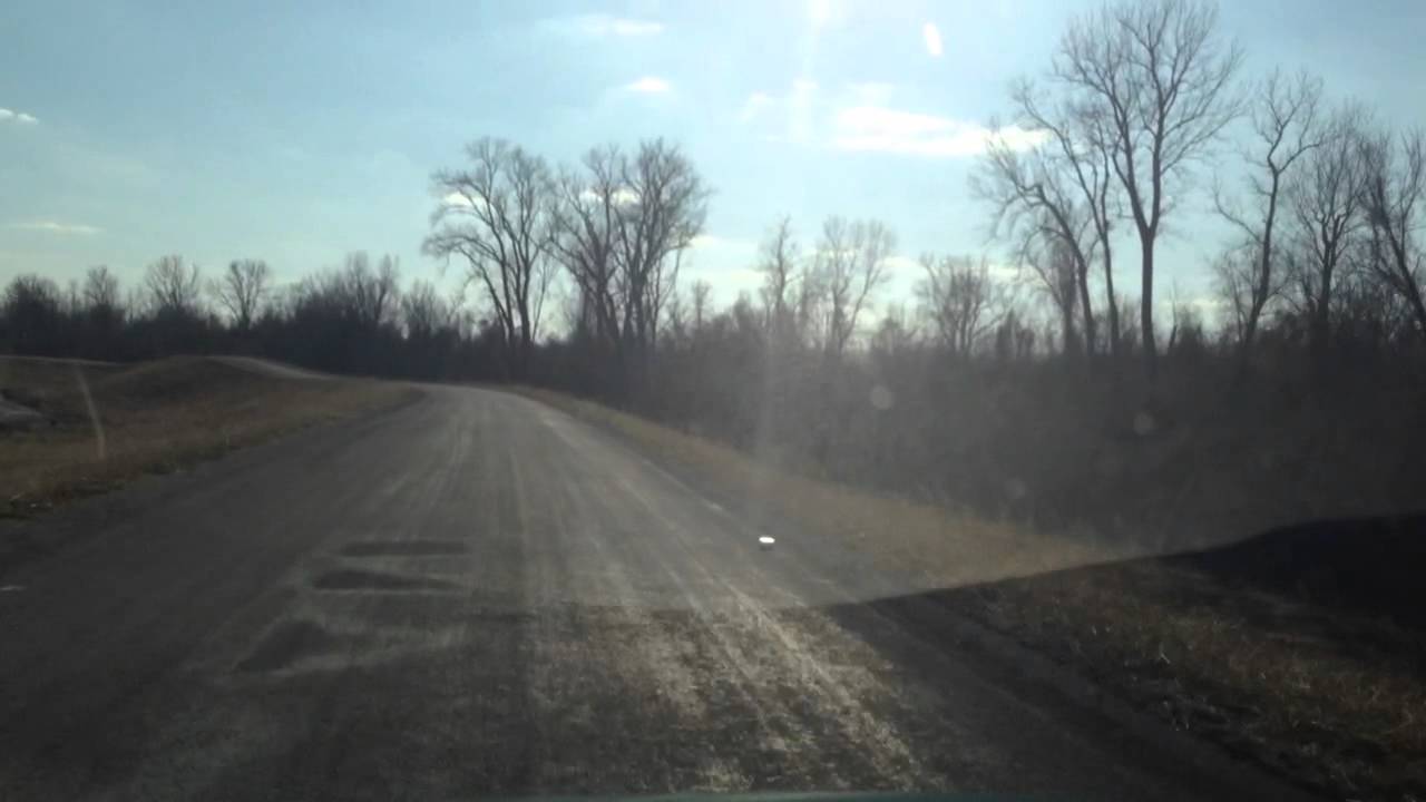 Drive the Levee Road in Illinois. - YouTube