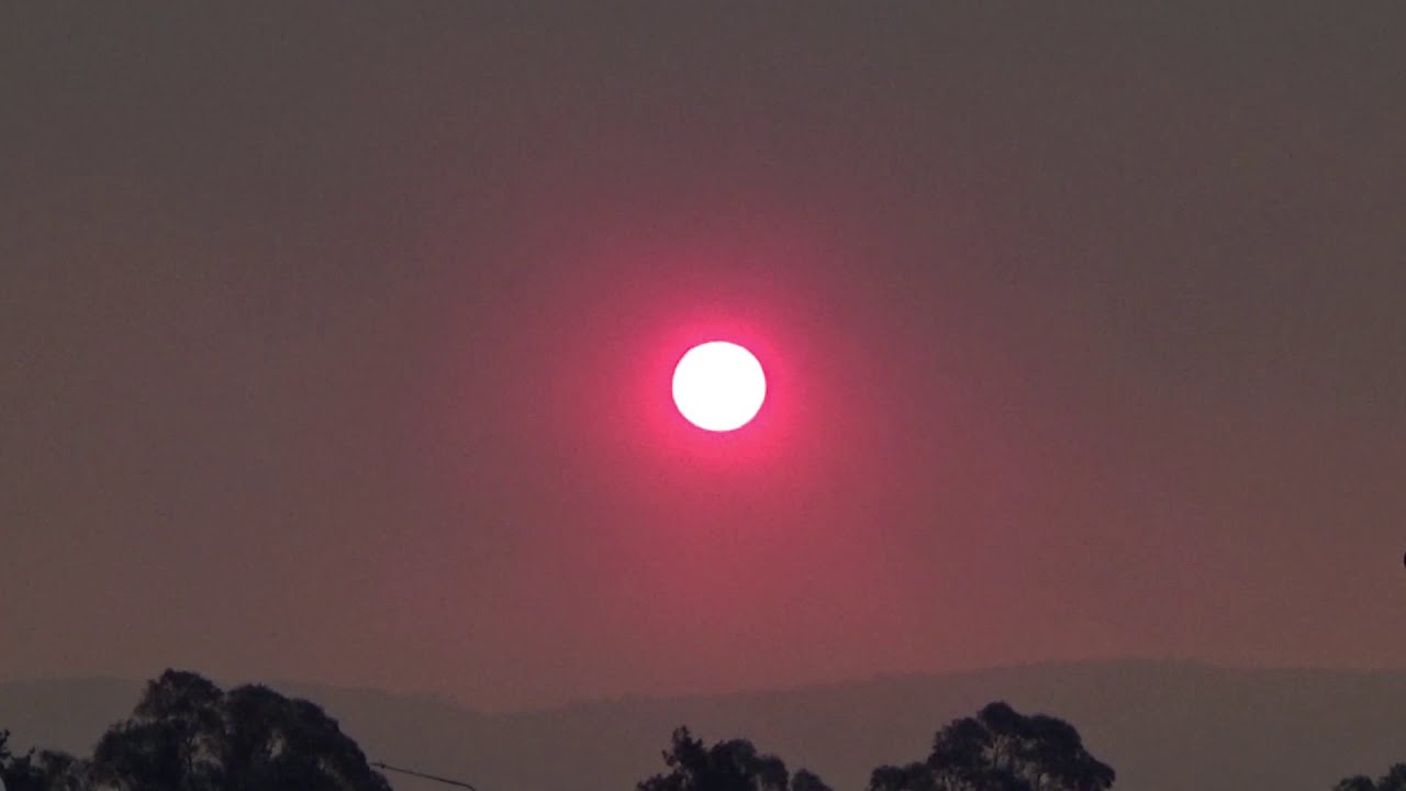 Video of a red sunset from the smoke haze on 3/2/2020 - Orroral Valley ...