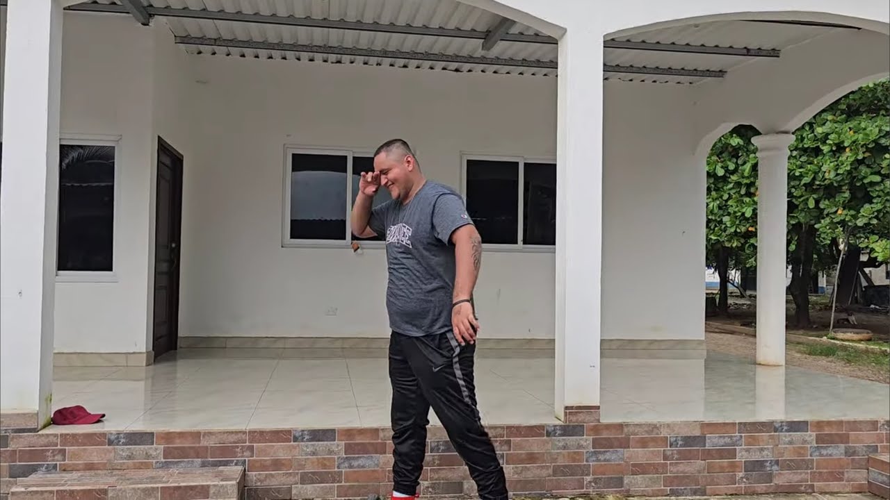 Se Chivea Porque le Dicen que Así se Ve Más Guapo - YouTube