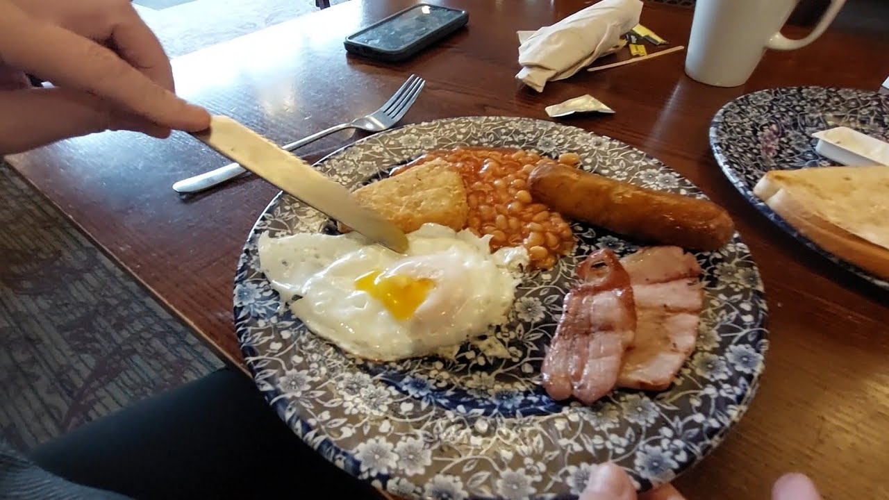 Wetherspoons Breakfast Review at Woodrow Wilson Carlisle. What's the ...