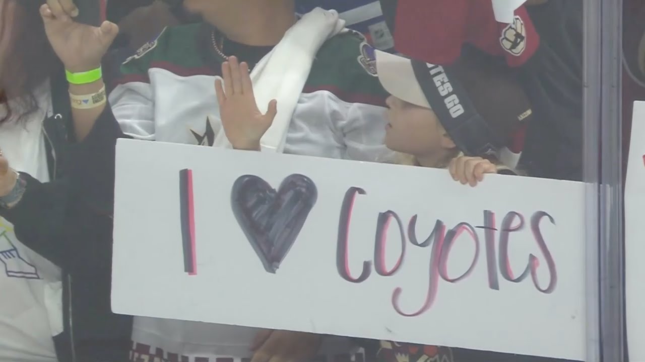 Arizona Coyotes' last NHL game highlights - YouTube