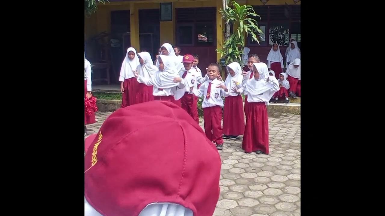 tari kreasi kelas 1 SD | GAMBANG SULING - YouTube