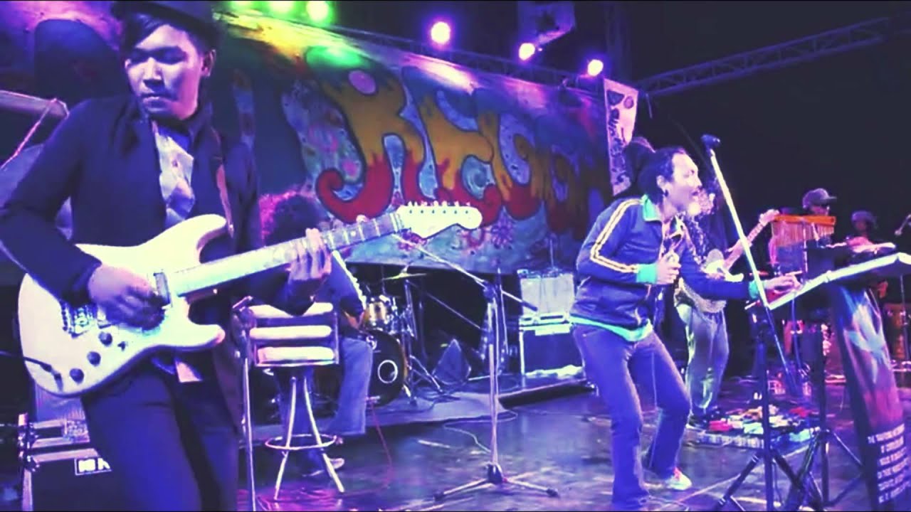 E-SAN REGGAE #4 GECKO JAH @ขอนแก่น 2015 - YouTube