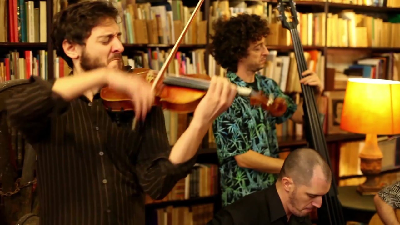 La Pompe Club - Tchavolo swing / Jazz Manouche - YouTube