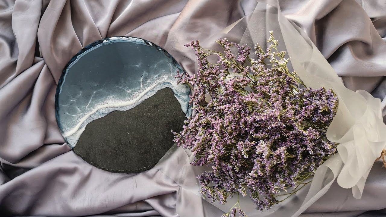 How to Make an Epoxy Resin Slate Serving Board / DIY - YouTube