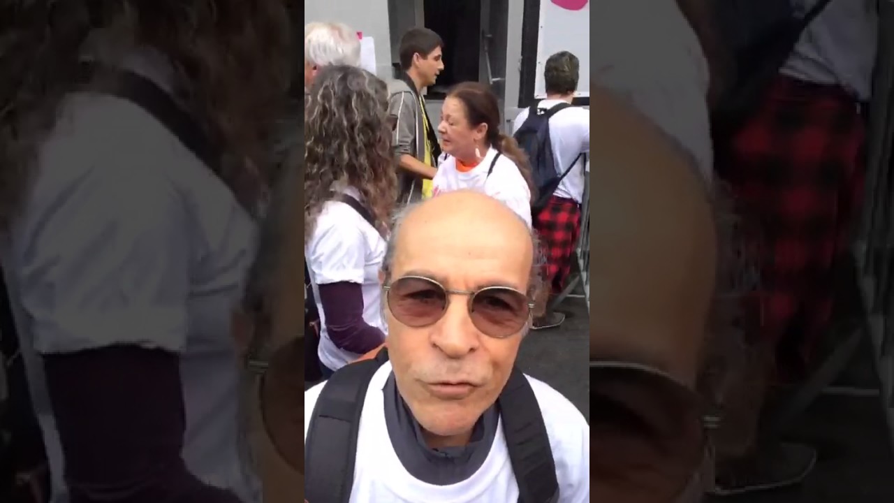 Leonardo Patrick com Osmar prado hoje Copacabana fora temer - YouTube