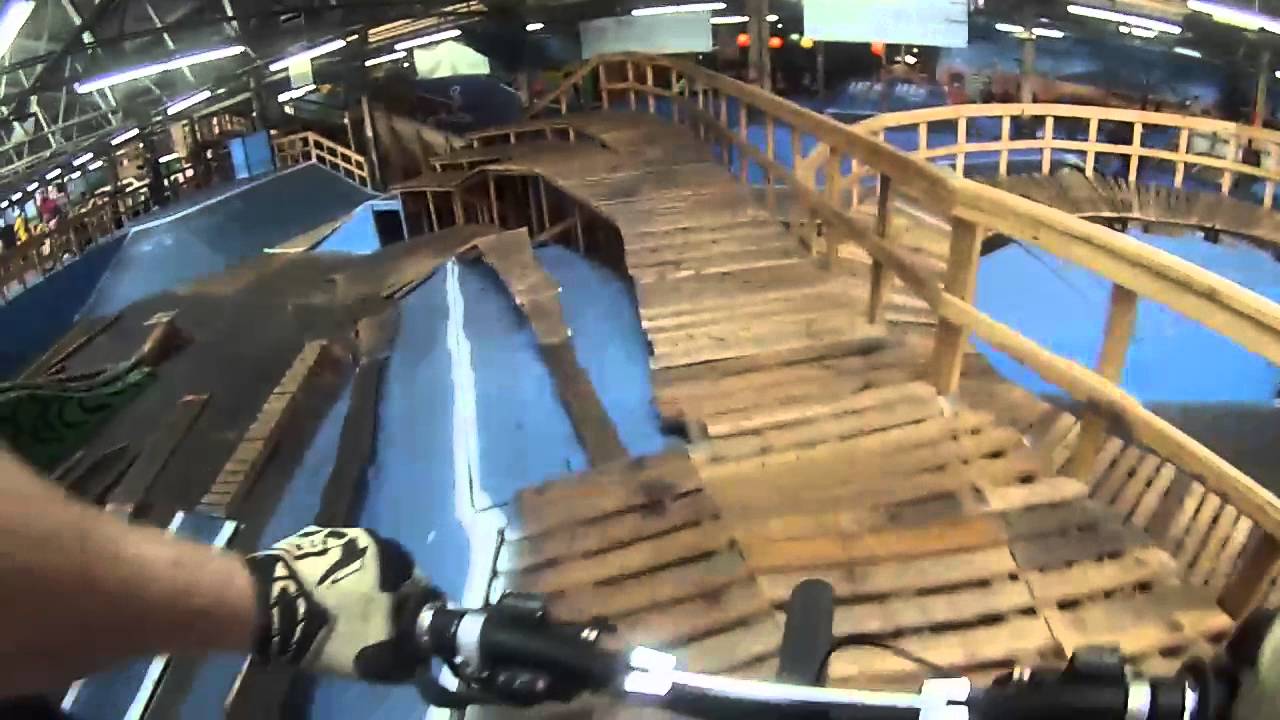 Ray's Indoor MTB Park - 1/23/16 Cleveland Ohio - YouTube